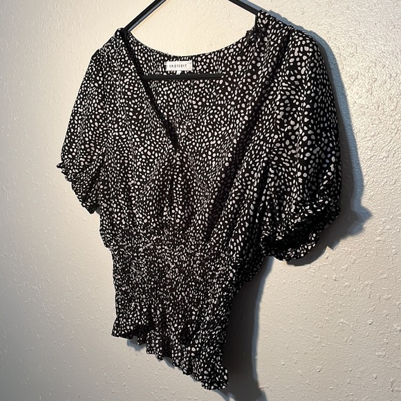 Crescent | Tops | Crescent Peasant Sleeve Crop Top | Poshmark